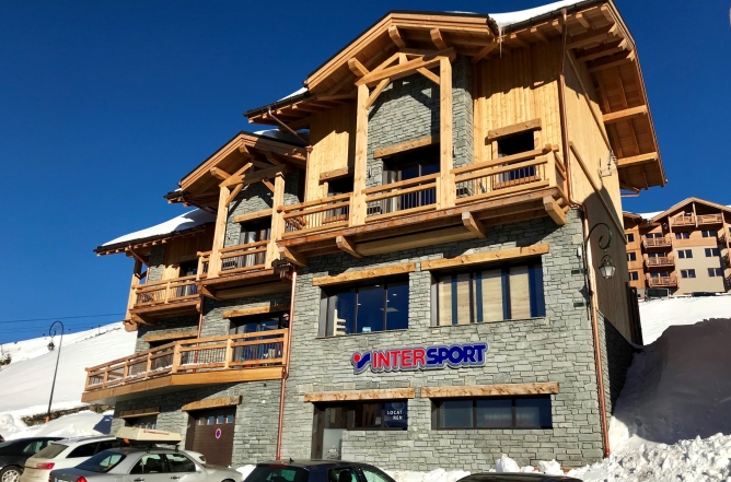 Magasin location de ski à LES MENUIRES - Reberty 2000