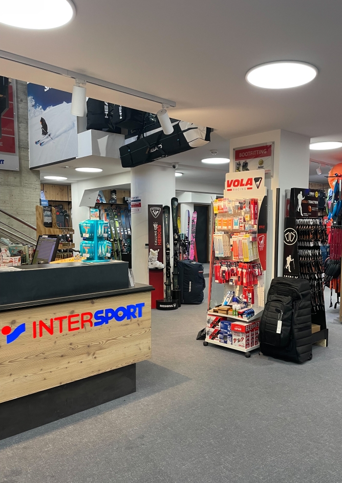 Skiverhuur - Centre Station Valsnow - Intersport Rent